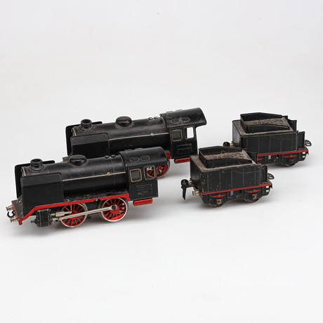 MÄRKLIN, 2 lok R 910 med kolvagnar. Samlarföremål - Teknika & Nautika ...