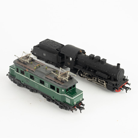 FLEISCHMANN elektrolok E44 och ånglok konverterat till SJ:s Ga 1427 ...