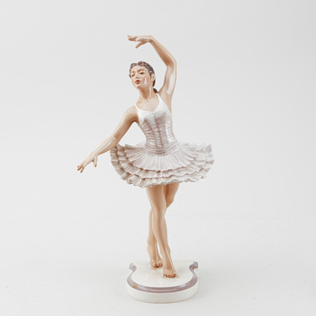 A BALLERINA DANCE FIGURE, Nr 1338, Dahl Jensen, Denmark. Ceramics ...