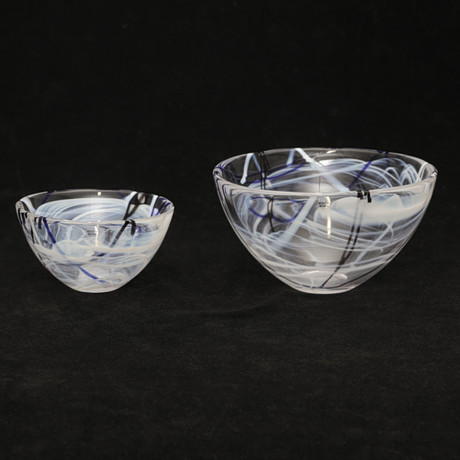 ANNA EHRNER. A set of 2 bowls, Kosta Boda, in original boxes. Glass ...