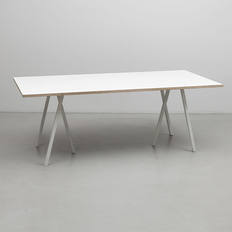 LEIF JØRGENSEN. "Loop stand" matbord, HAY. Möbler - Bord - Auctionet