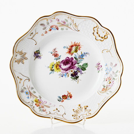 MEISSEN, a porcelain dish, Germany, early 20th century, Rococo style ...