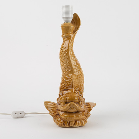 A ceramic dolphin-shaped table lamp, Casa Pupo London, 1960s. Lighting ...