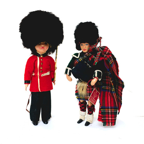 TWO OLD ENGLISH DOLLS. SECOND THIRD XX CENTURY. Toys - Toys - Auctionet