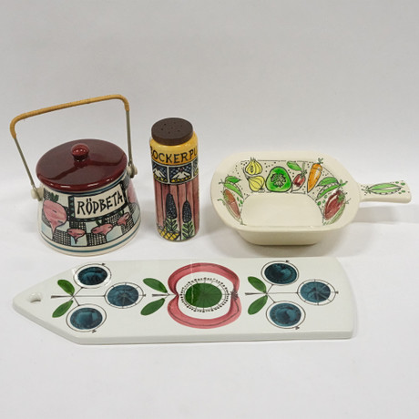 FOUR UTILITY OBJECTS FROM 1960'S, INCLUDING PIPE BEACH, JIE. Ceramics ...