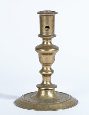 A LATE 17TH CENTURY BRASS SOCKET CANDLESTICK, CIRCA 1690. Lighting ...