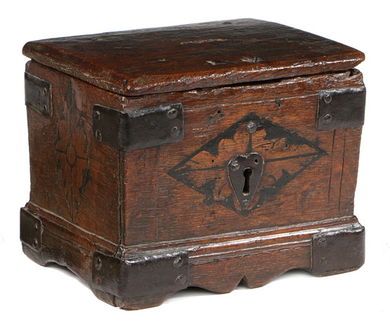 A RARE AND SMALL ELIZABETH I BOARDED OAK AND INLAID OFFERTORY BOX ...