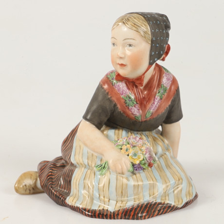 CARL-MARTIN MANSEN. Porcelain figurine “Færø”, Royal Copenhagen ...