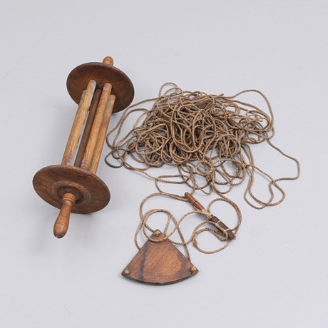 A wood/rope logline, early 20th century. Collectables - Technica ...