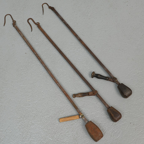 BESMAN, järn & trä, 3 st,1900-tal. Allmoge - Verktyg & Redskap - Auctionet