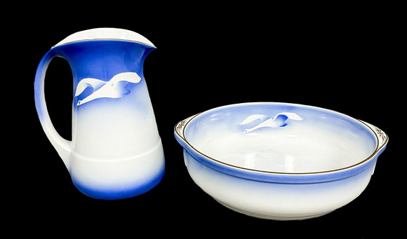 TVÄTTSERVIS, 2 delar, porslin, "Svanen", Rörstrand, 1900-tal. Keramik ...