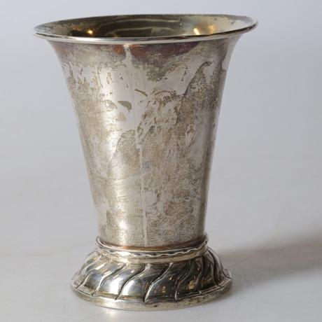 POKAL, silver, John Lindgren, Sala, 1952. Totalvikt ca 270 gram. Silver ...