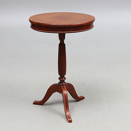 PILLAR TABLE, around the middle of the 20th century. Furniture - Tables ...