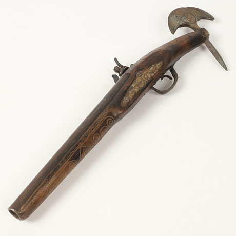 FLINTLOCK PISTOL, wood with metal with axe, replica, 20th century ...