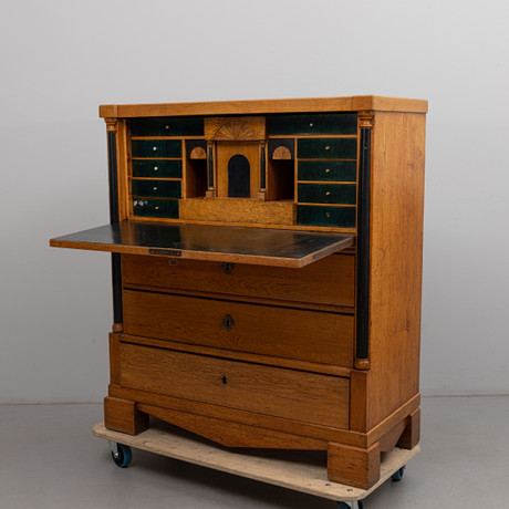 CHIFFONJÉ, Karl Johan, ek samt rotfanér, 1800-tal. Möbler - Skåp ...