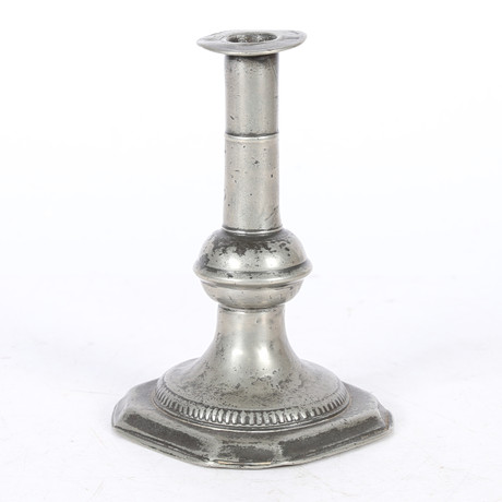 A RARE AND DOCUMENTED WILLIAM & MARY PEWTER BALL-KNOP AND GADROONED ...