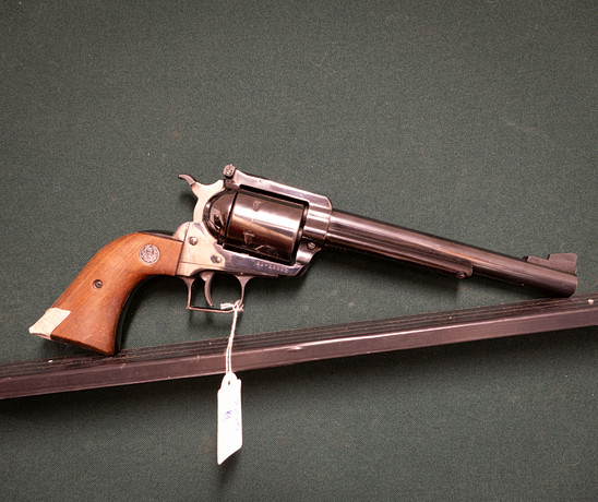 Ruger Super Black Hawk 44 magnum al No. 81-26682. Armas de licencia ...