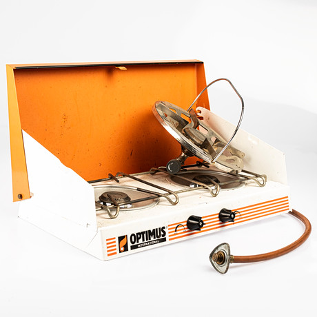 A STORMKITCHEN, Optimus/ Primus, circa mid 20th century. Miscellaneous ...