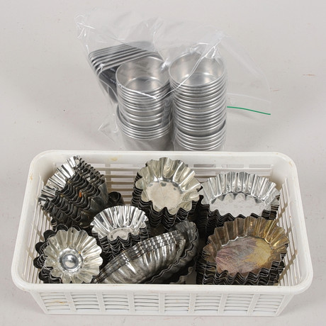 BAKFORMAR, 176 delar, metall, 1900-tal. Silver & Metall - Övriga ...