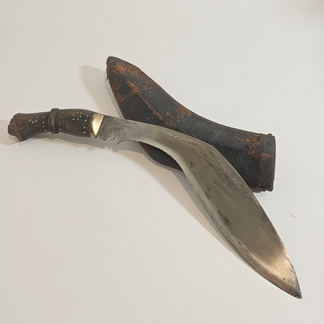 NEPALESE KUKRI ON ROD, STEEL AND WOOD WITH LEATHER. Weapons & Militaria ...