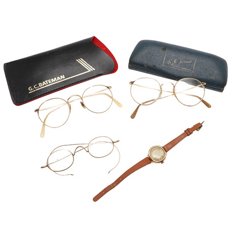 A LADIES EARLY 20TH CENTURY 9CT GOLD WRISTWATCH AND A PAIR OF VINTAGE ...