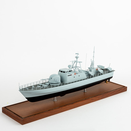 SHIP MODEL OF PATROL BOAT, PI 51. Hug. Miscellaneous - Technica ...