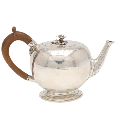 A VICTORIAN SILVER "BULLET" TEA POT. Silver & Metals - Silver - Auctionet