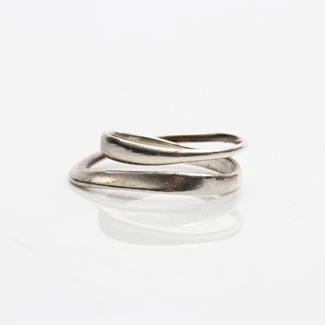 VIVIANNA TORUN BÜLOW-HÜBE. Ring "Möbius", Georg Jensen. Smycken ...