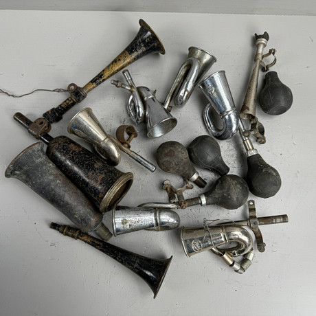 BOLLHORN, parti, bl.a Hella, Heckel, Tyskland, 1910/20/30-tal. Fordon ...