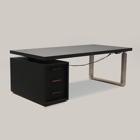 ANDERS LUNDQVIST. SKRIVBORD, Go-Desk Master, GUBI. Möbler - Bord - Auctionet