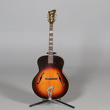 GITARR, Levin. Samlarföremål - Musikinstrument - Auctionet