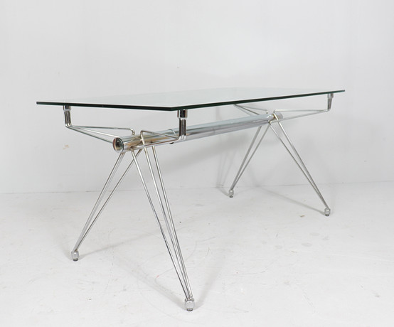 1980s Italian glass desk/conference table. Furniture - Tables - Auctionet