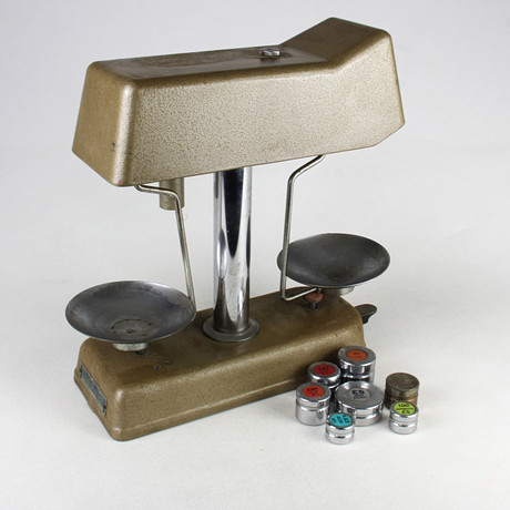 VINTAGE BANK COIN SCALE AND WEIGHTS. Miscellaneous - Miscellaneous ...