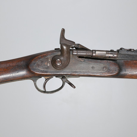 A VICTORIAN SNIDER RIFLE. Weapons & Militaria - Guns & Rifles - Auctionet