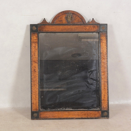 A 16th/18th century Baroque mirror. Mirrors - Auctionet