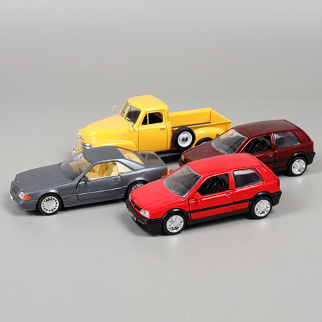 LEKSAKSBILAR, 4 st, 1900/2000-tal. Leksaker - Leksaker - Auctionet