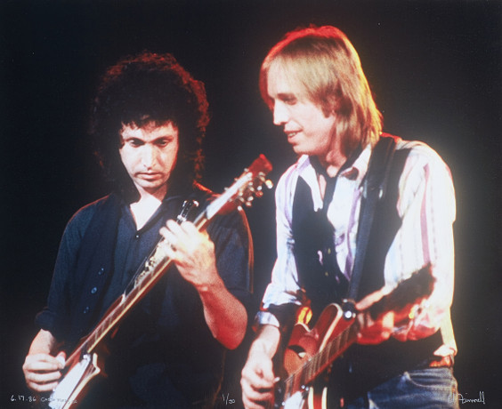 ED FINNELL (USA/Sverige, född 1956): Bob Dylan, Tom Petty & Mike ...