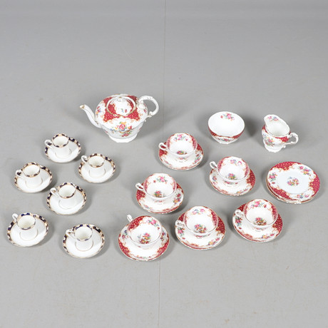 A PARAGON CHINA TEASET - ROCKINGHAM PATTERN. Ceramics & Porcelain ...