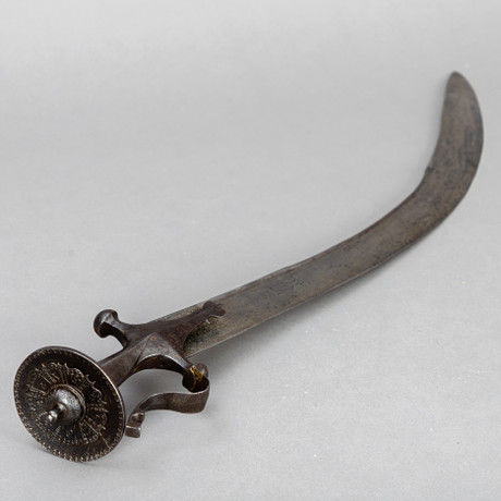 Kilidsch-shaped talwar, India, 17th century Jh. Weapons & Militaria ...