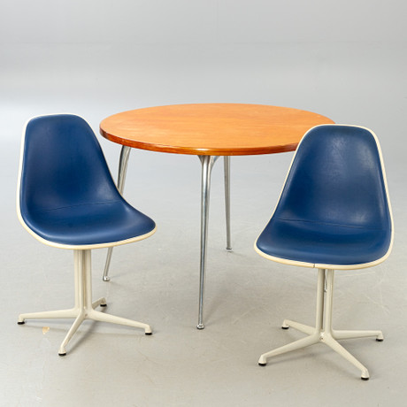 RAY & CHARLES EAMES. dining set. Round dining table + 2 'La Fonda ...
