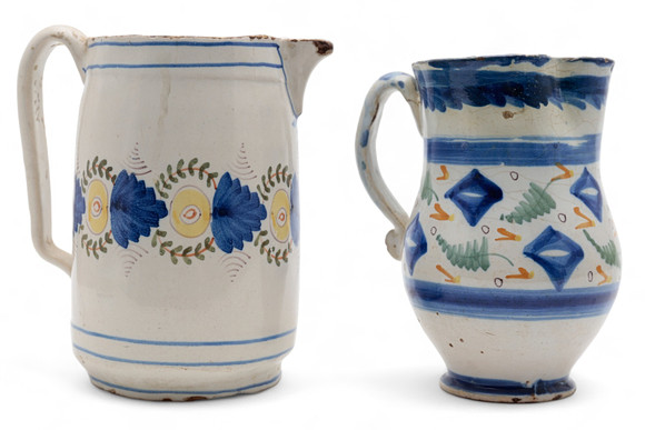 BURKAR, 2 st i Manises lergods, från slutet av 1800-talet. Keramik ...