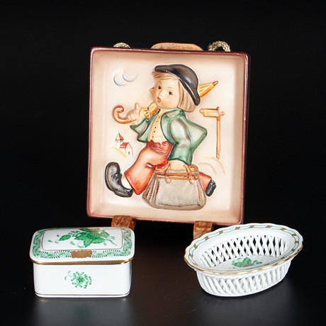 HUMMEL/GOEBEL and HEREND. 3 pieces, chalkboard, pill box and grating ...
