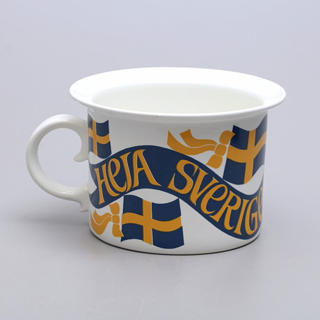 MARGARETA HENNIX. Potta , flintgods, "Flaggjunkare", Gustavsberg ...