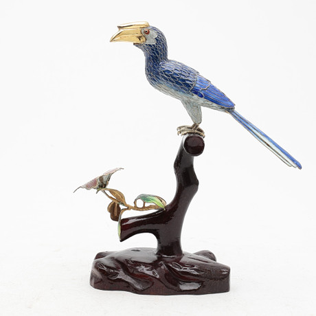 “Toucan”, Chinese sculpture in enamelled silver, 20th Century. Asiatica ...