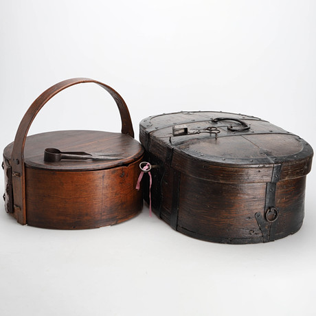 BOX AND SWEEP BASKET with cover + candle scissors and sheep shears ...