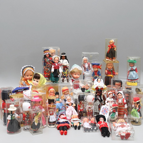 SAMLING DOCKOR. 46 st från olika länder o landskap. Övrigt - Övrigt ...