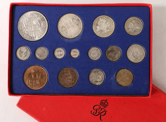 A GEORGE VI PROOF COIN SET. Coins, Medals & Stamps - Coins - Auctionet