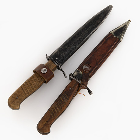 A set of 2 German combat knives, World War I. Weapons & Militaria ...
