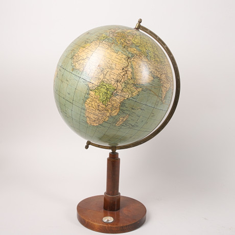 GLOBE, wooden foot with compass, “Prof. d:r Krause's New Trade and ...