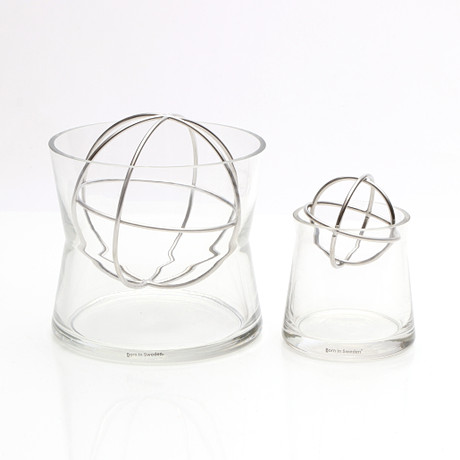 PASCAL CHARMOLU, VASER, TVÅ ST. Glas och rostfritt stål, modell "Sphere ...